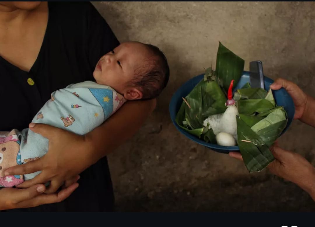 Mengenal Tradisi Puputan Masyarakat Jawa, Tradisi Unik untuk Menyambut ...