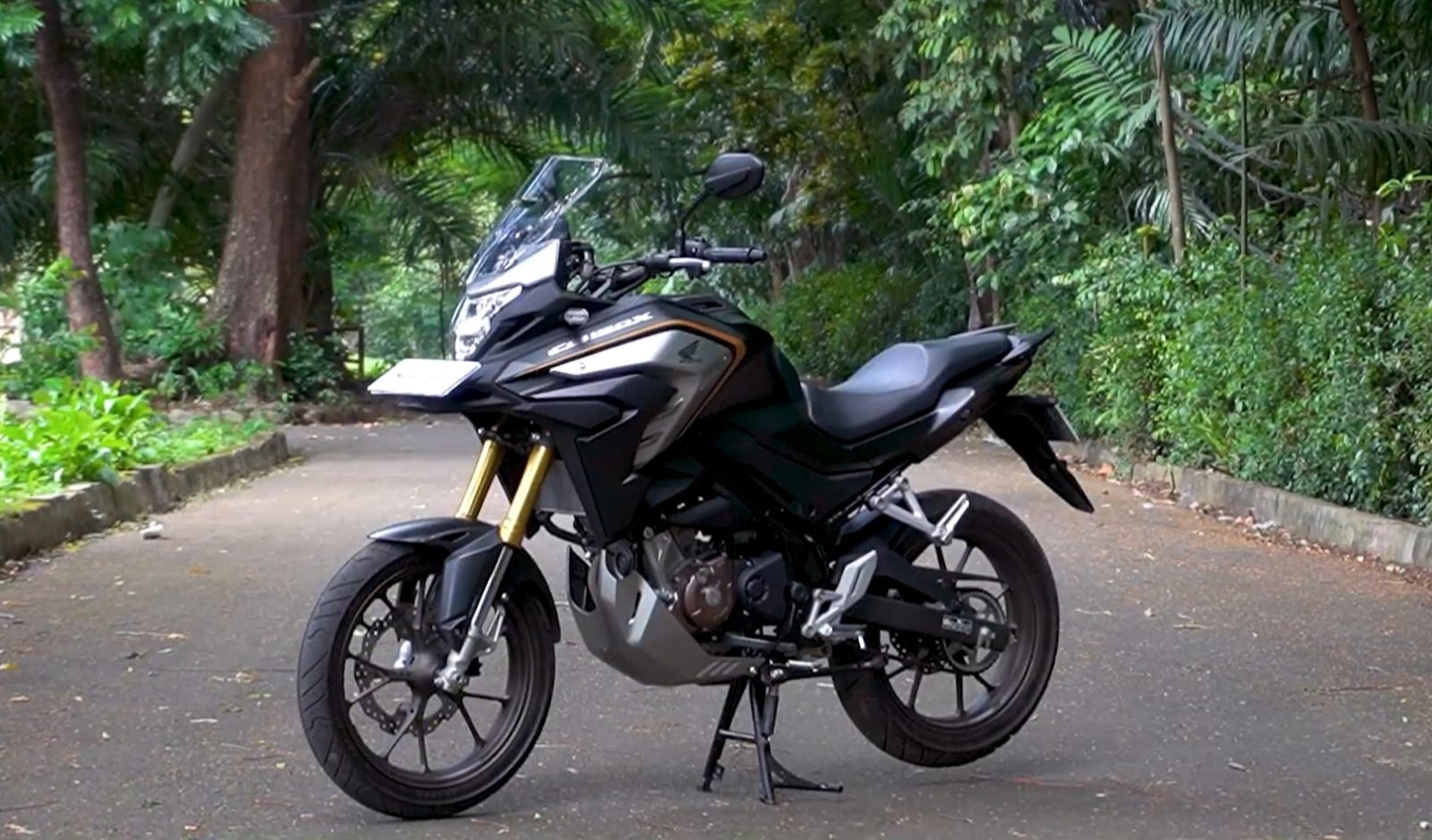 5 Tips Modifikasi Motor Touring Siap Tempuh Ribuan Kilometer