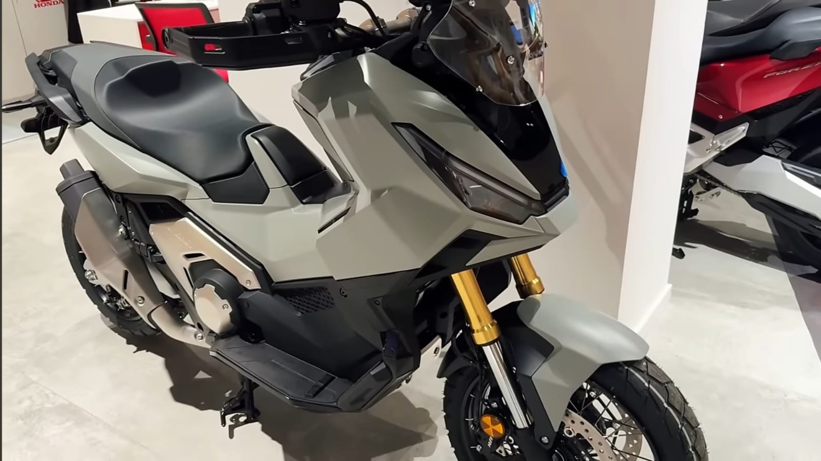 Resmi Dipasarkan di Indonesia, Ini Keunggulan Motor Honda X-ADV 750 CC ...