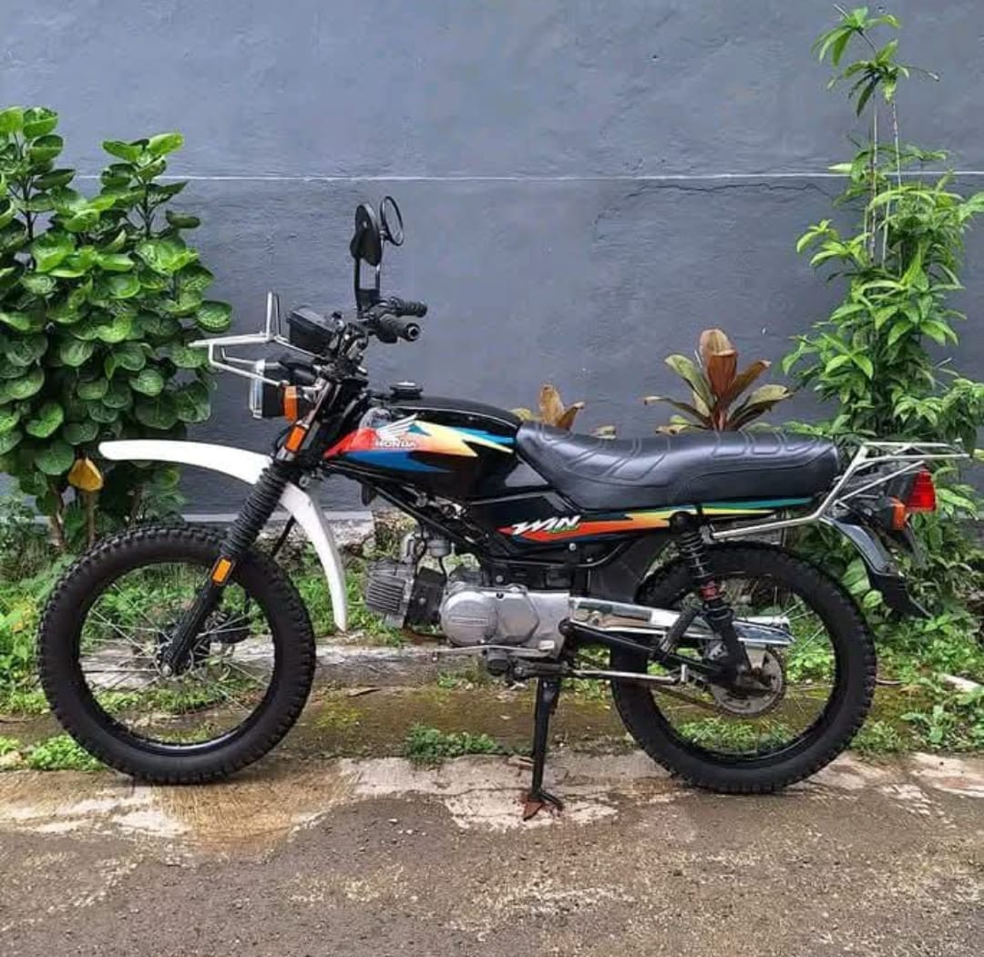 Honda Win, Legenda Motor Honda yang Kembali Populer Lewat Modifikasi Kustom