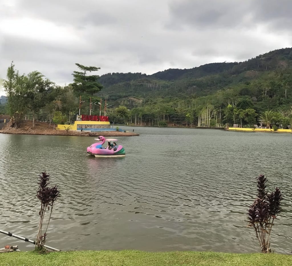 Wisata Danau Picung, Lebong: Cocok untuk Camping dan Melepas Penat