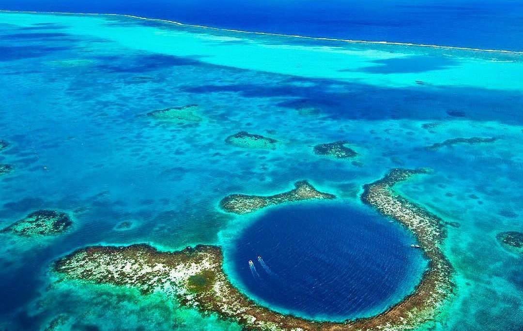 Misteri dan Fakta Unik The Great Blue Hole, Lubang Raksasa Biru yang ...